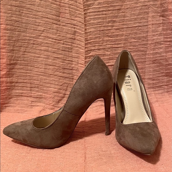 Shoes The Classic Pump Poshmark